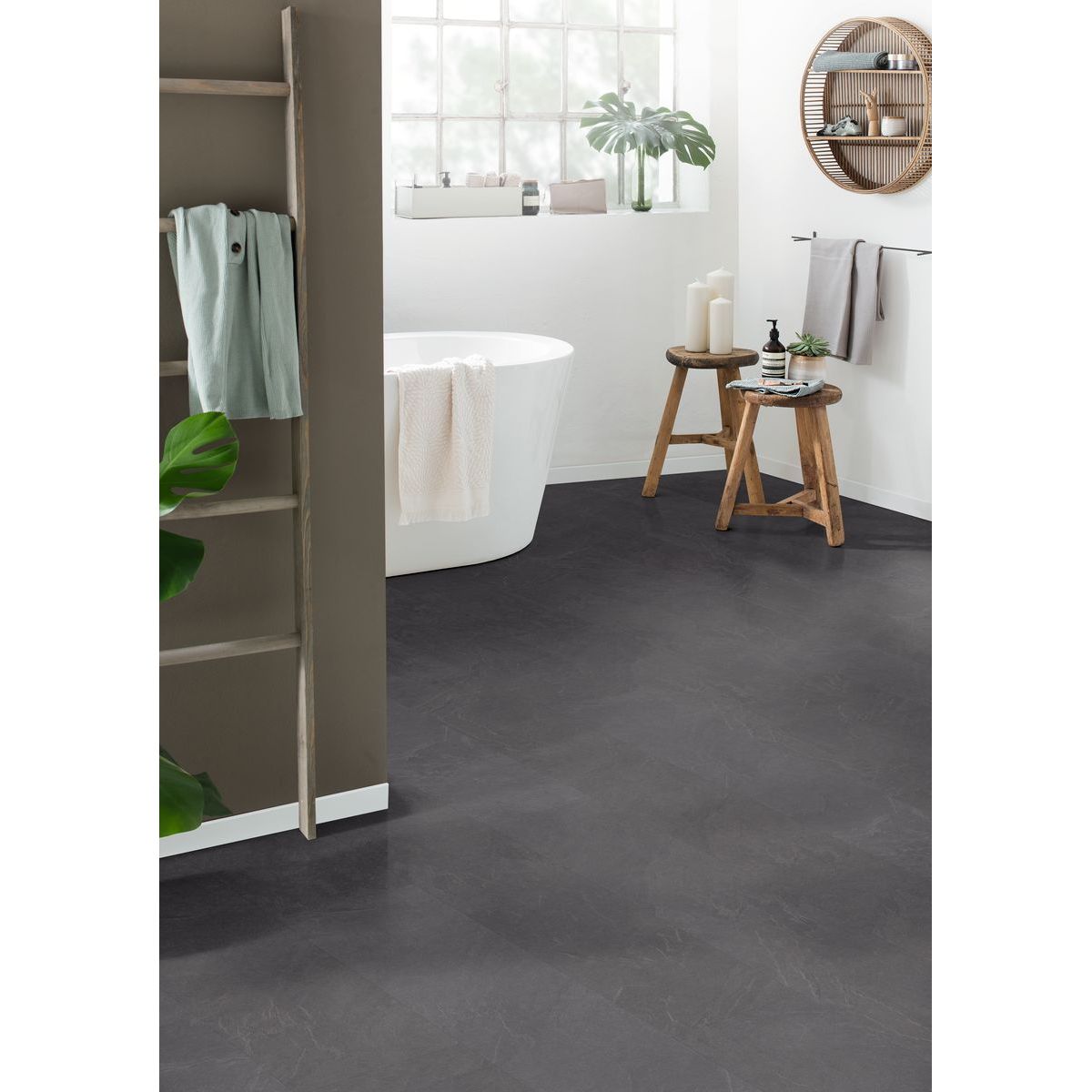 Komposiittilattia Egger Flooring Design GreenTec, Anthracite Jura Slate ...