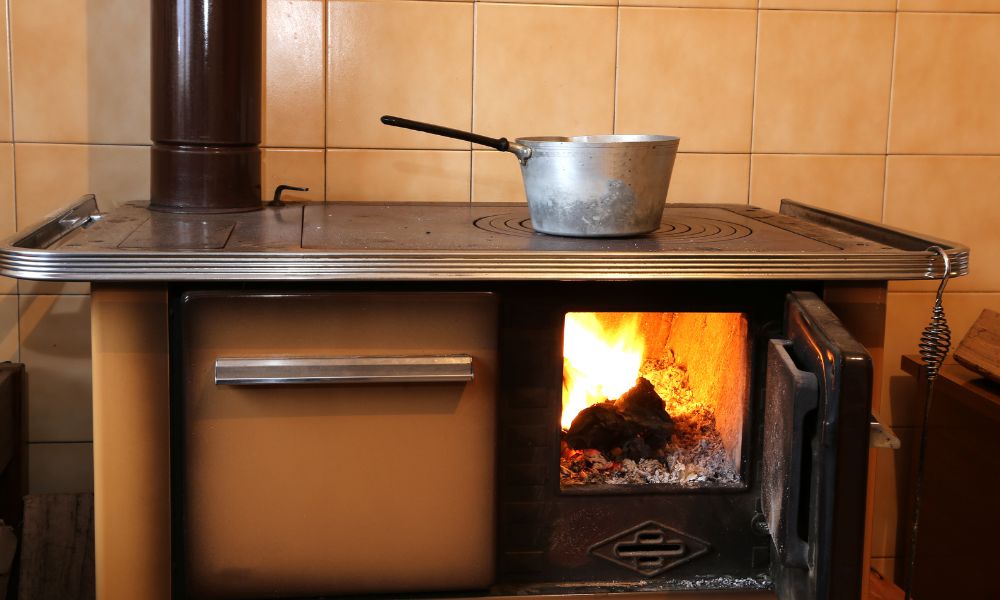 Paras puuhella 2025 – Suosituimmat mallit vertailussa | Netrauta.fi